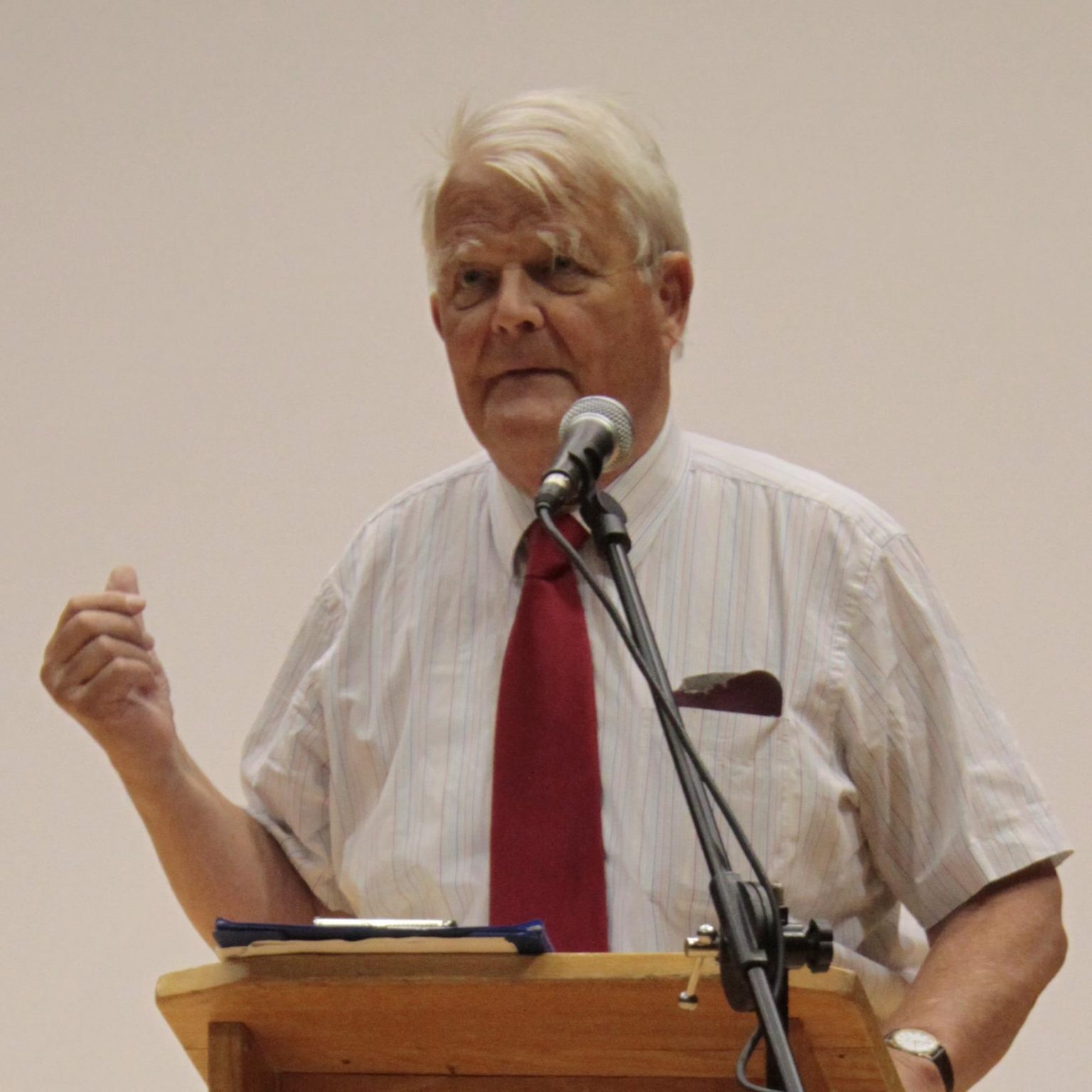 Bruce Kent - The Movement for the Abolition of War